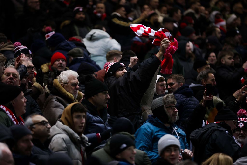 Fan Gallery: Bouncing into the Fourth Round - Bristol City FC