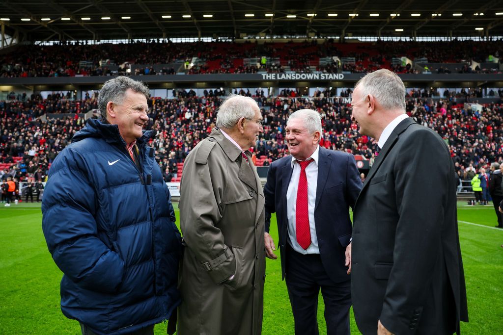 Gallery: Stars of '74 celebrated - Bristol City FC