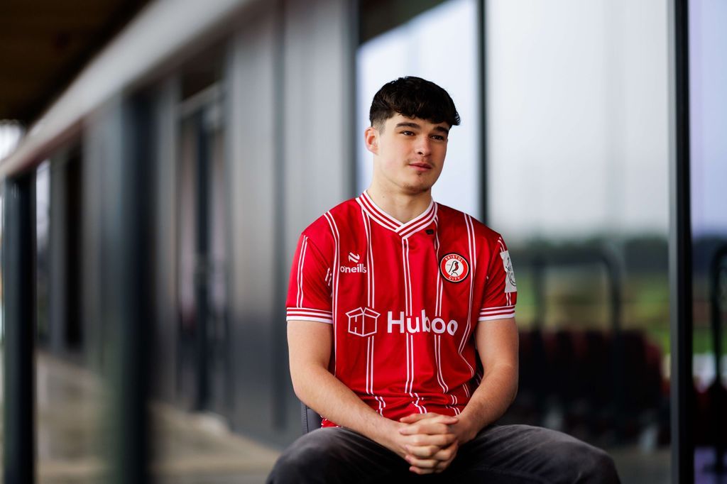 Knight-Lebel signs new deal - Bristol City FC