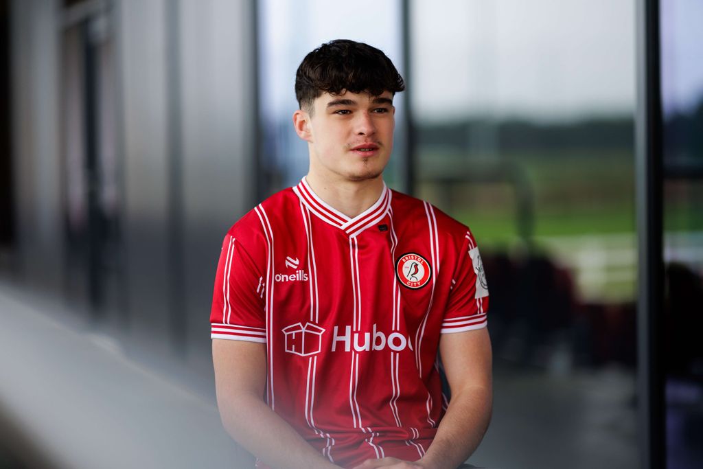 Knight-Lebel signs new deal - Bristol City FC