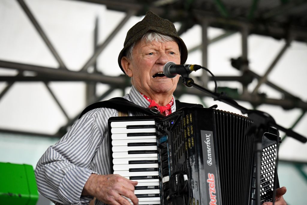 Gallery: The Wurzels at Ashton Gate! - Bristol City FC