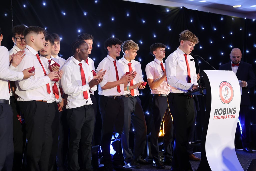 Liam Manning to take leave of absence - Bristol City FC