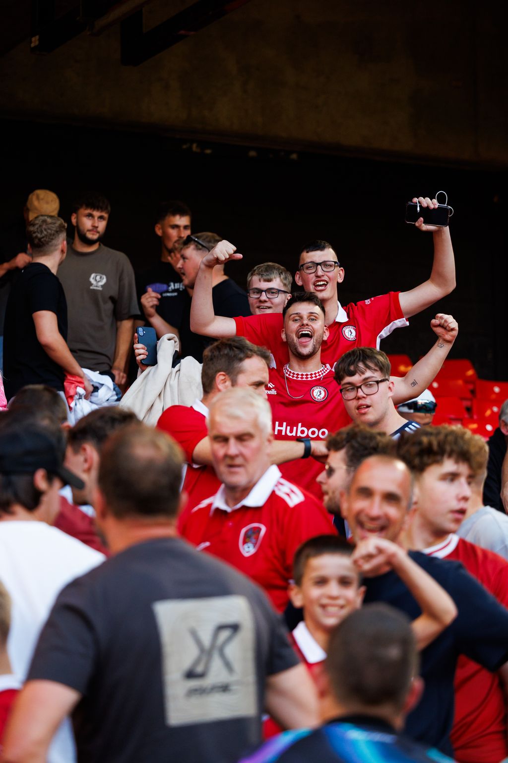Fan Gallery: Cider Army at Bramall Lane - Bristol City FC