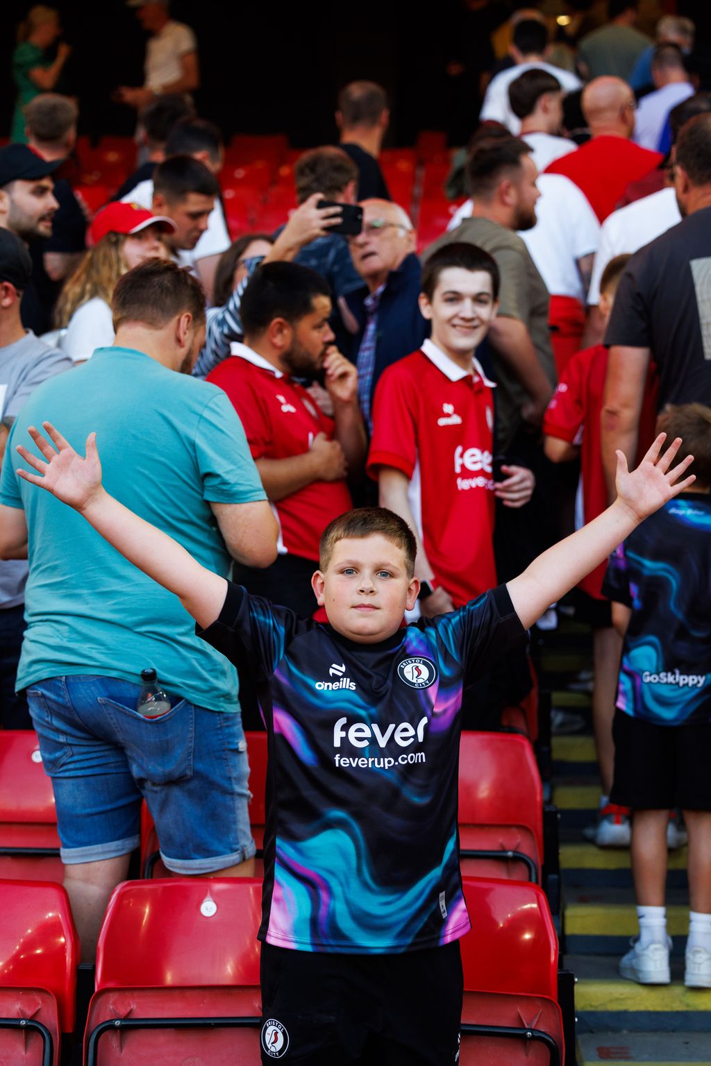 Fan Gallery: Cider Army at Bramall Lane - Bristol City FC