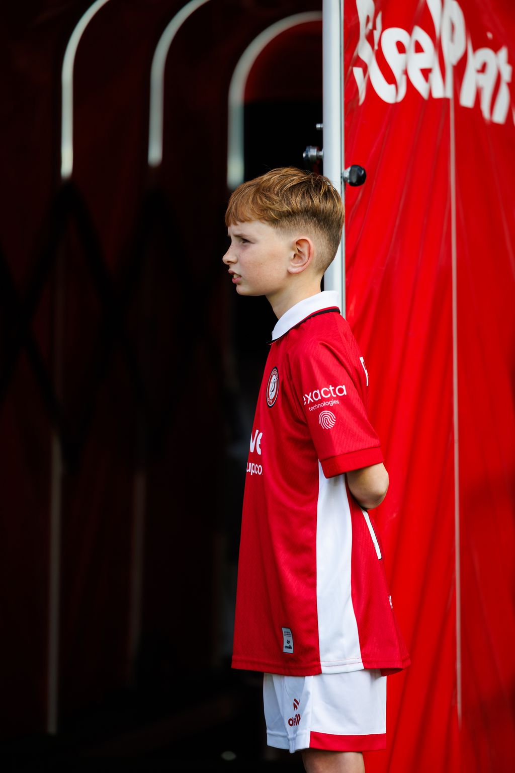 Fan Gallery: Cider Army at Bramall Lane - Bristol City FC