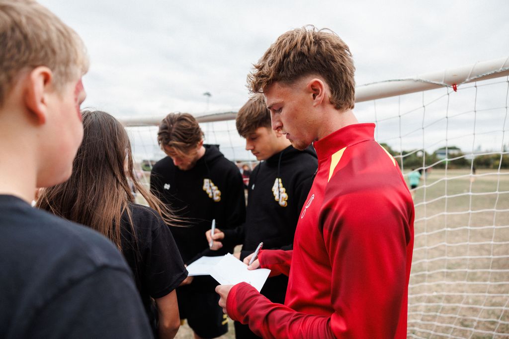 Gallery: Bird, Tanner and Stokes attend Filwood Fun Day - Bristol City FC