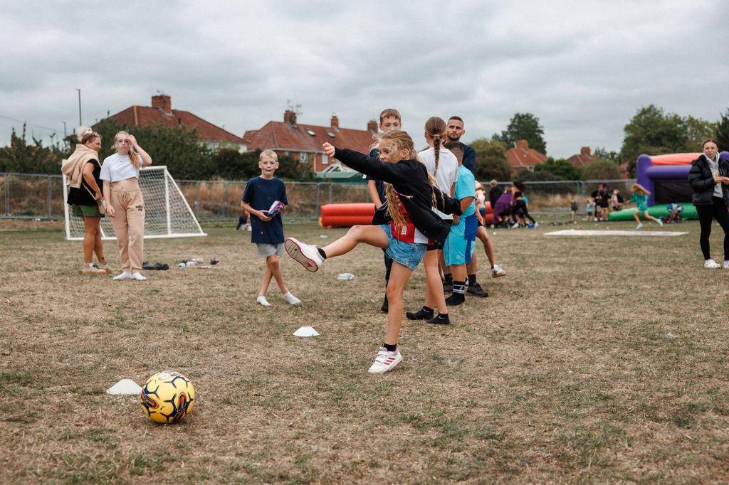 Gallery: Bird, Tanner and Stokes attend Filwood Fun Day - Bristol City FC