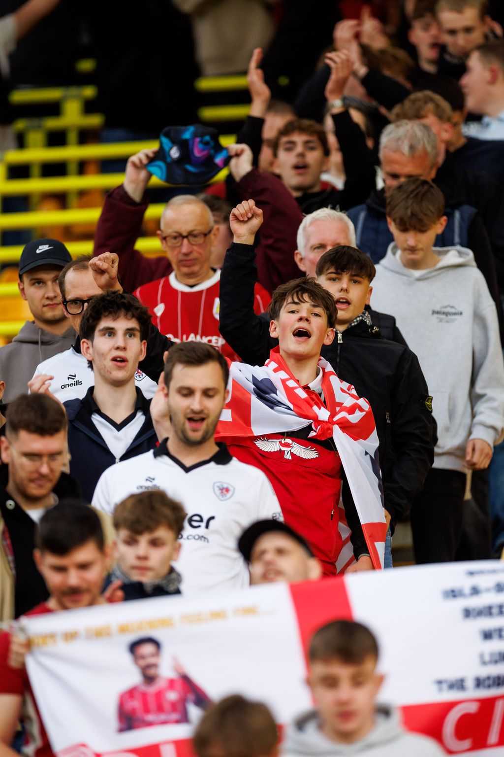 Fan Gallery: Three points at Carrow Road - Bristol City FC