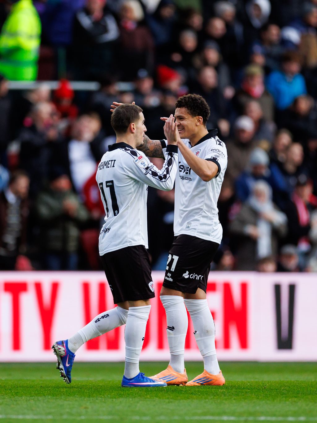 Bristol City 2-2 Leicester City | Highlights - Bristol City FC