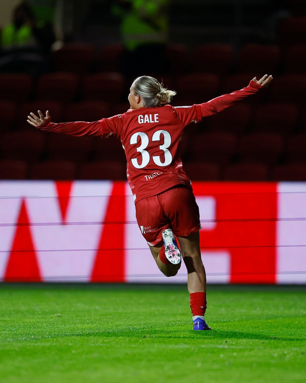 Gale wins PFA Fans' Player of the Month - Bristol City FC