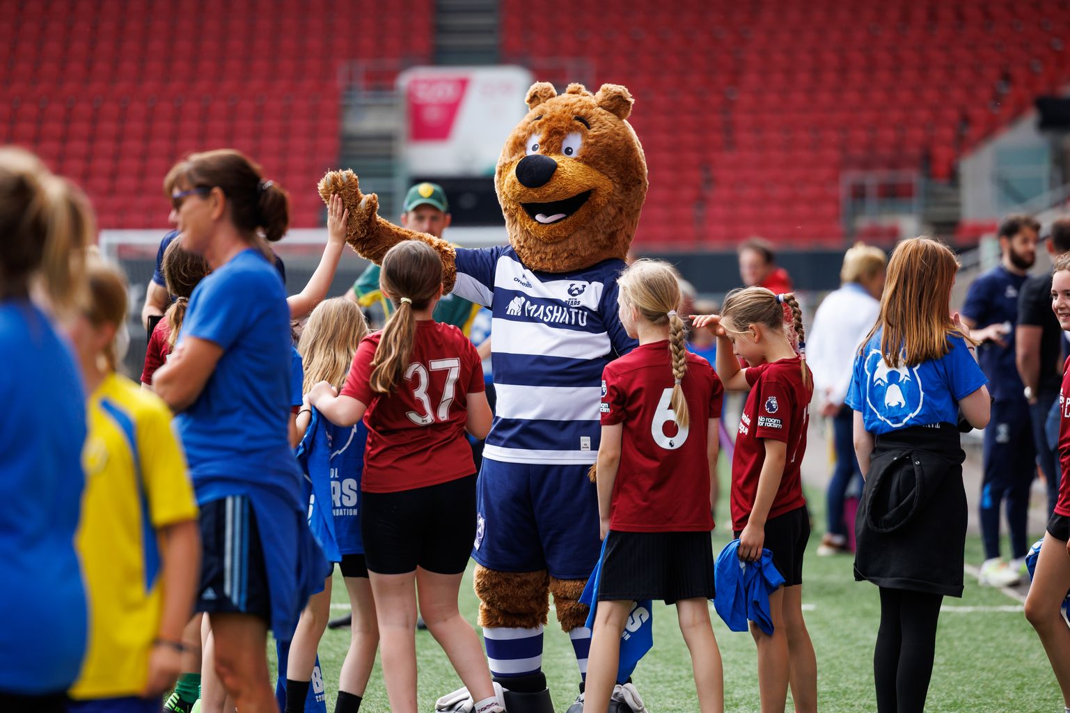 Foundation hosts Rising Roses Festival for RWC trophy tour - Bristol ...
